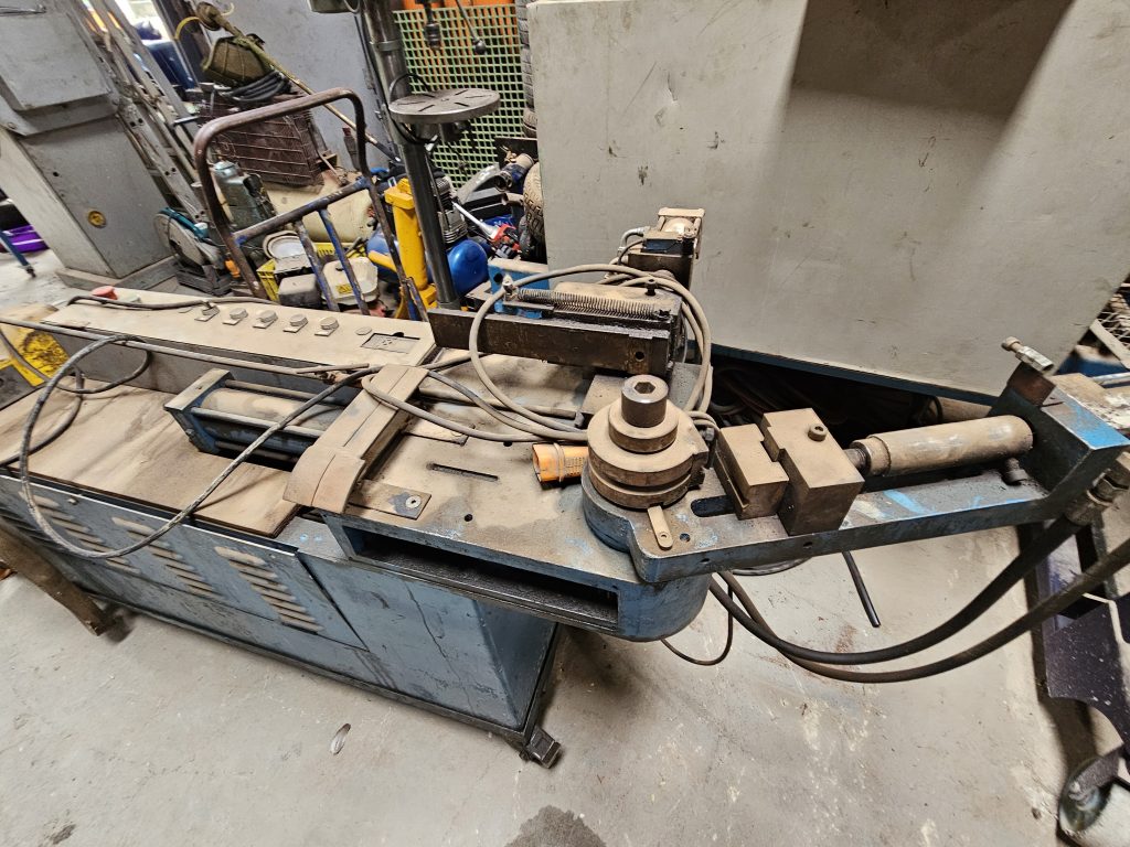 Mandrel pipe bending machine Small pipes – Trade n Tool